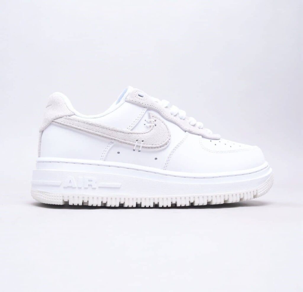 RÉPLICA NIKE AIR FORCE LUXE SUMMIT WHITE - Zapatillas Réplica